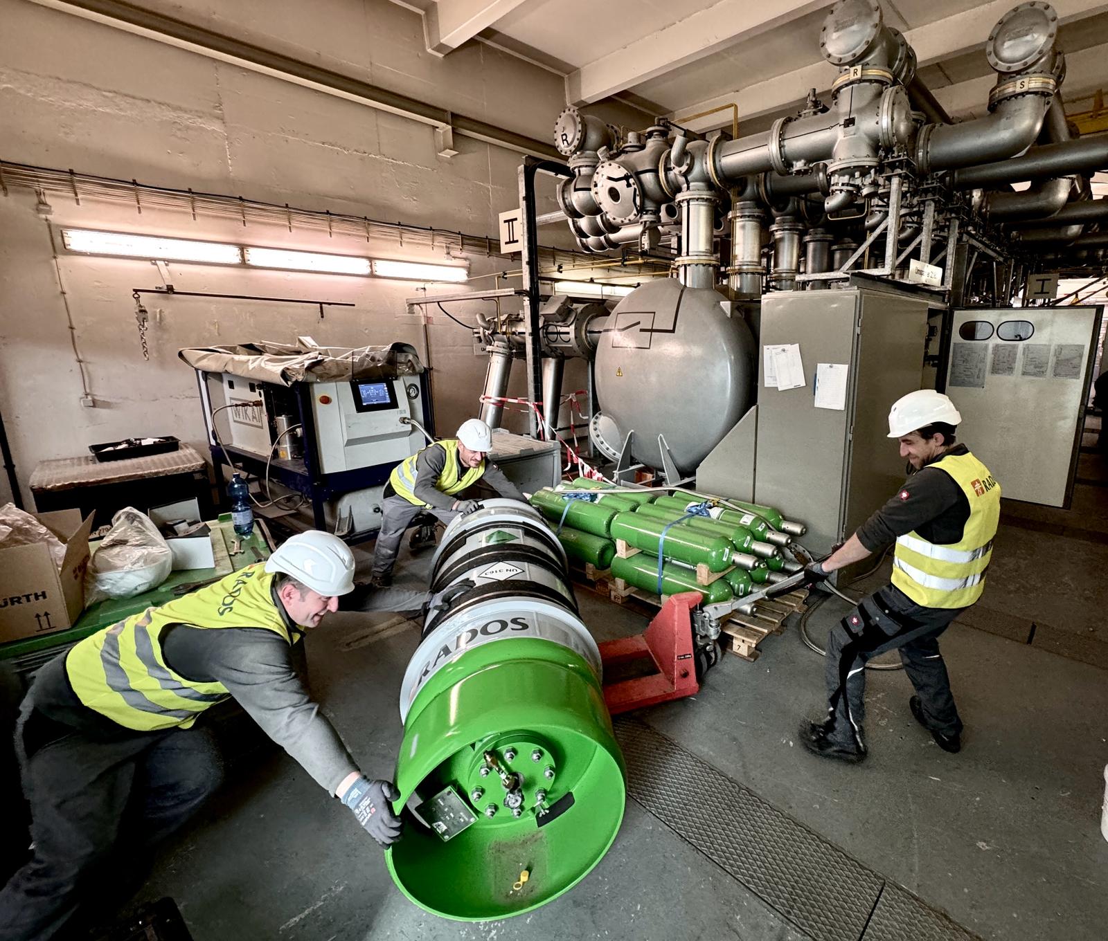 SF6-Gas absaugen und entsorgen - Rados AG